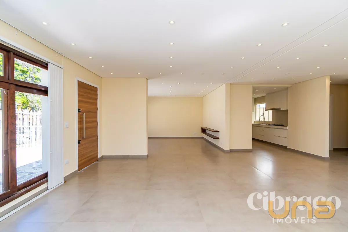 Casa para alugar - ALTO DA XV, Curitiba - PR 280m² | 3 quartos, 4 vagas
