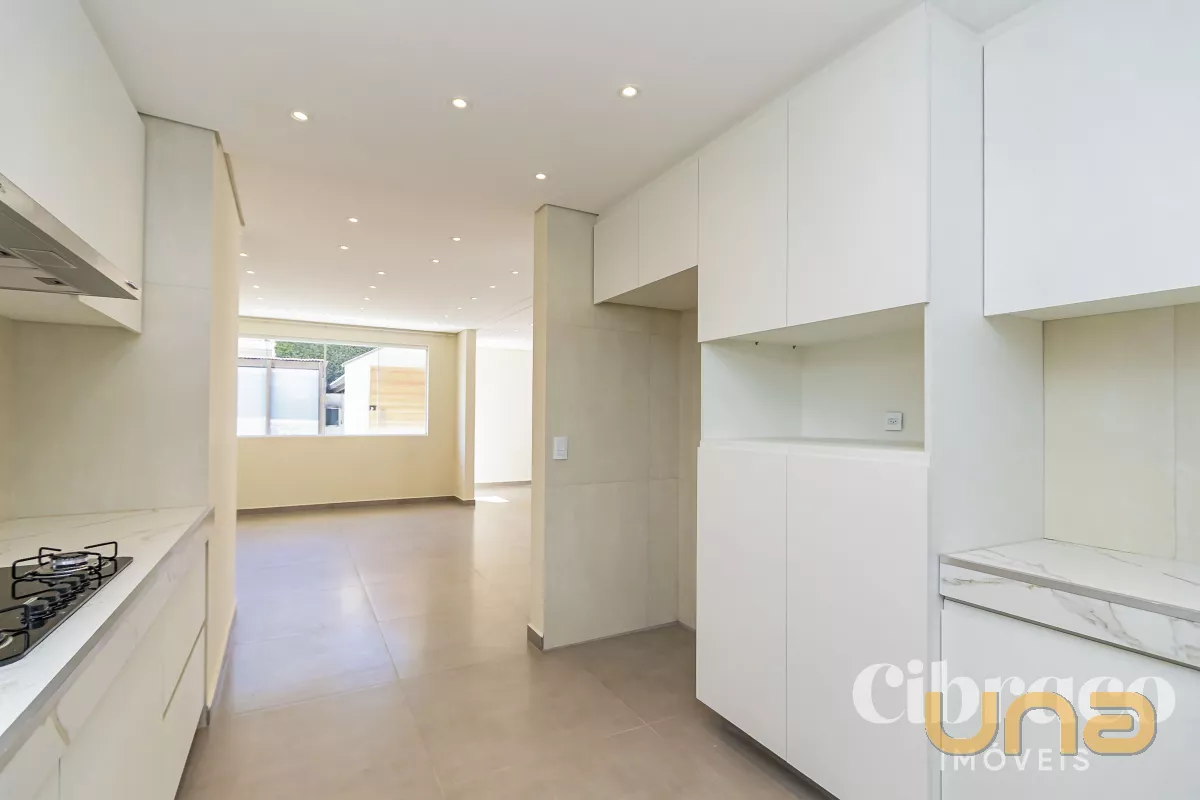 Casa para alugar - ALTO DA XV, Curitiba - PR 280m² | 3 quartos, 4 vagas